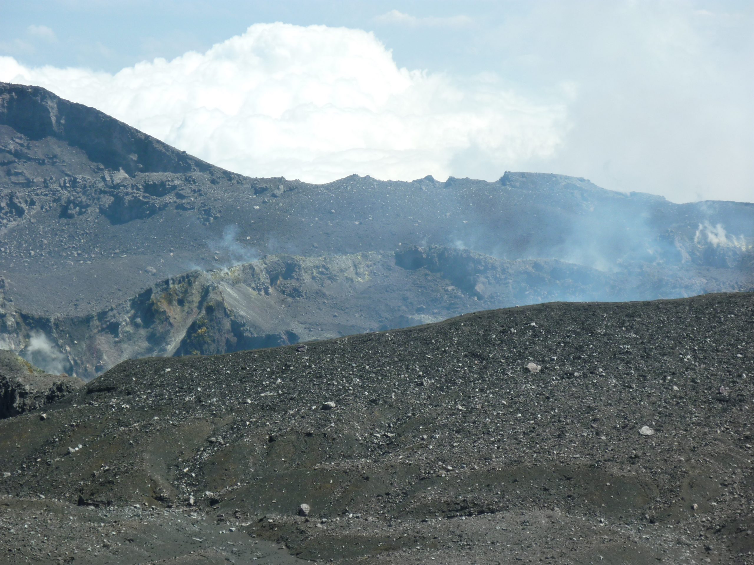 PAKET PENDAKIAN GUNUNG SLAMET FASILITAS LENGKAP - Wisata Gunung Indonesia